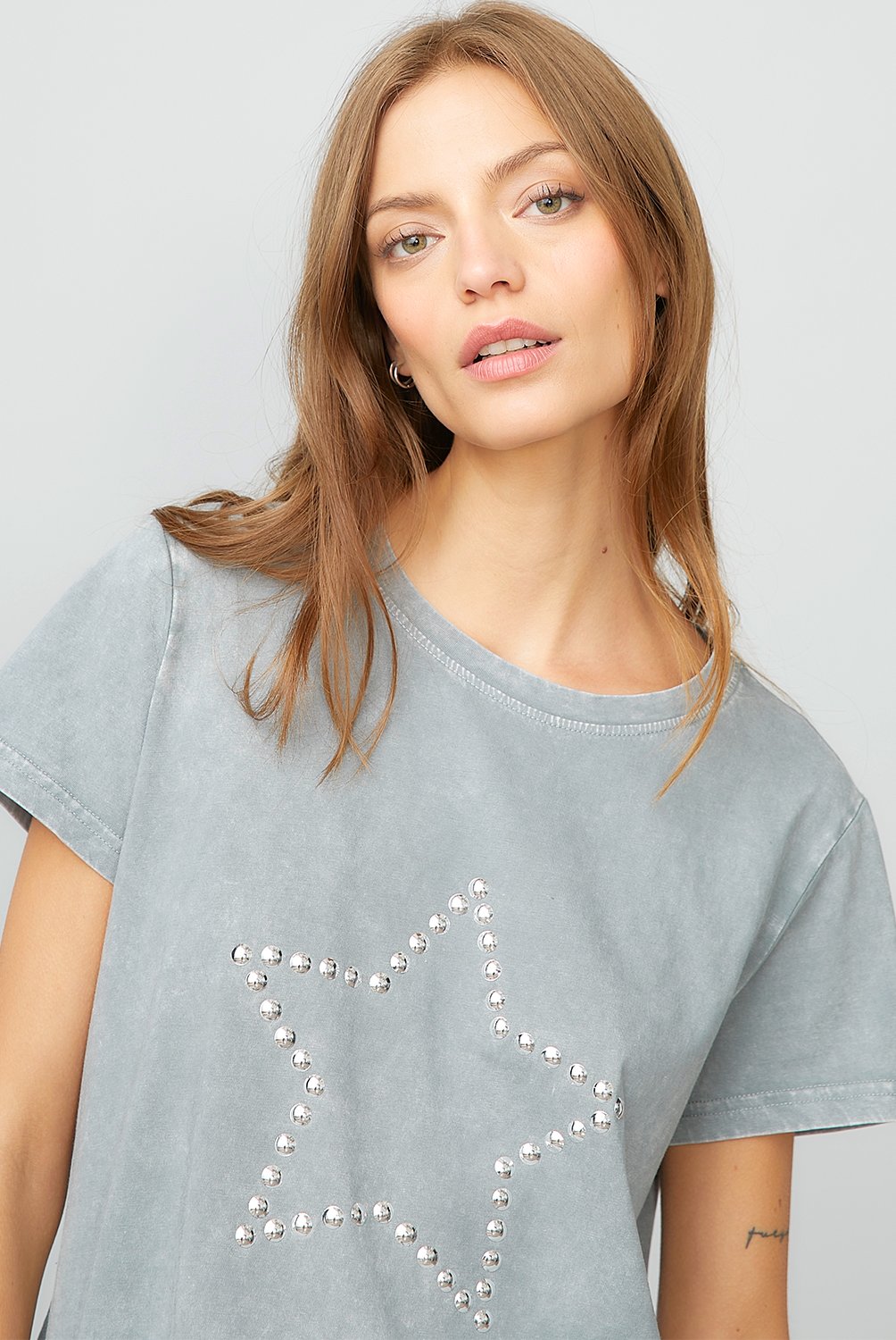 AMERICANINO Polera Boxy Fit Tachas Manga Corta Mujer Americanino ...