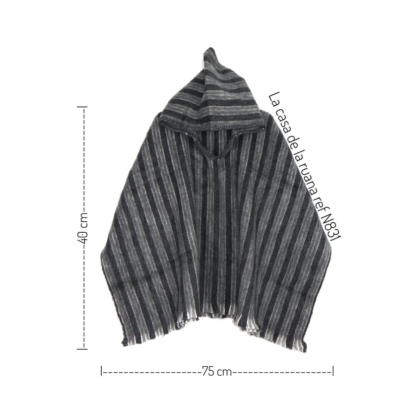 Ruana tradicional boyacense con capota para niños. GENERICO | falabella.com