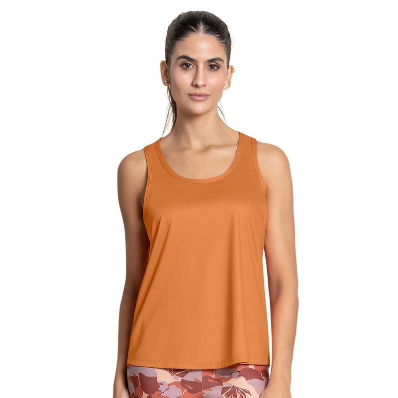 Leonisa Camiseta deportiva de secado rápido y silueta semiajustada ...