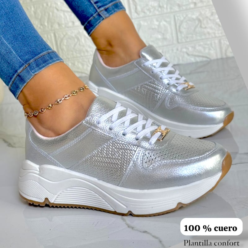 TENIS DEPORTIVOS EN CUERO MUJER PLATEADO EVEGONZ | falabella.com