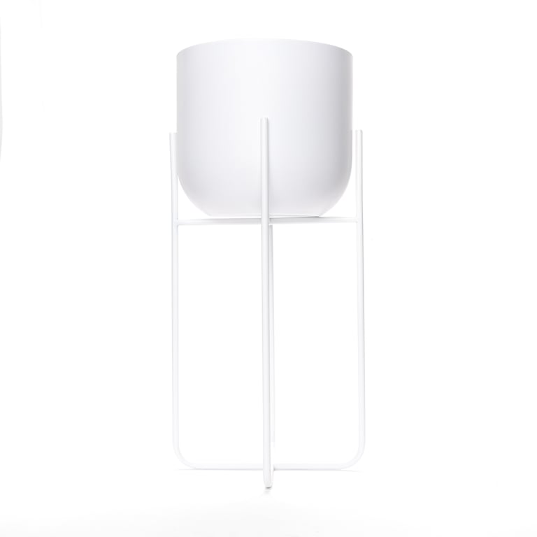 Macetera Metal 60 cm 25,5 cm BASEMENT HOME | falabella.com