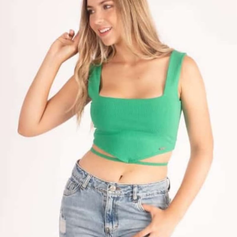 Gladis Moreno Crop Basic Ym9 GENERICO | falabella.com