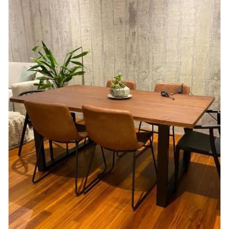 Mesa de comedor KILA Kila Design Madera y Fierro KILA DESIGN ...