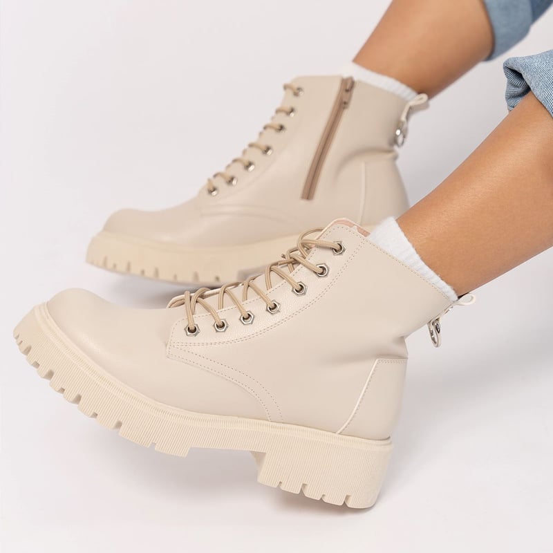 BOTINES MUJER MILAN HUESO ARANNI | falabella.com