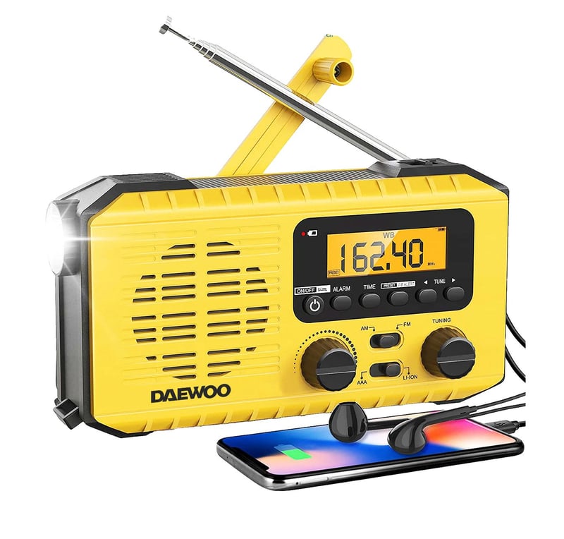 Radio AM FM Dos Bandas con Linterna LED DAEWOO DI-700R DAEWOO ...