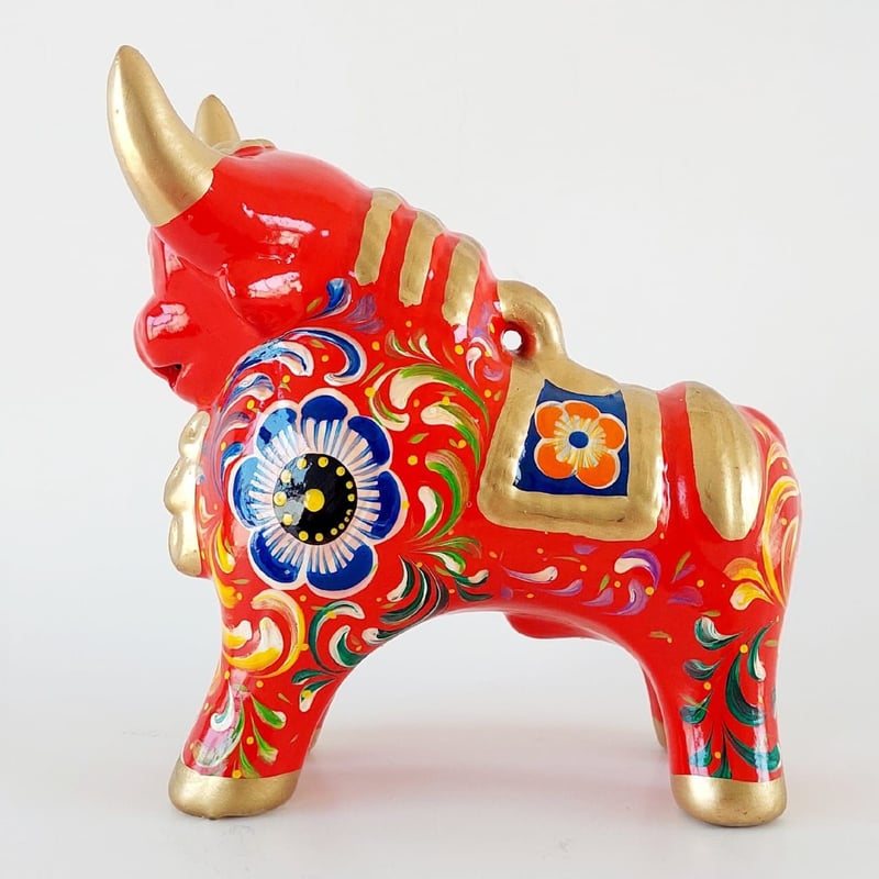 Toritos de Pucara Rojo GENERICO | falabella.com