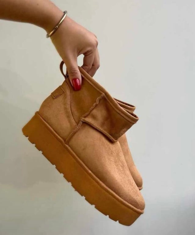 BOTAS MODELO UGG CAMEL GENERICO | falabella.com