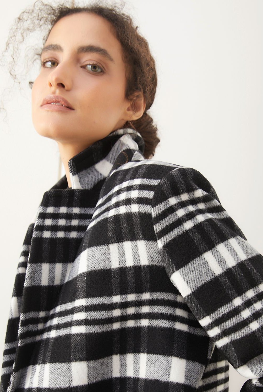 Abrigo Mujer Basement BASEMENT | falabella.com