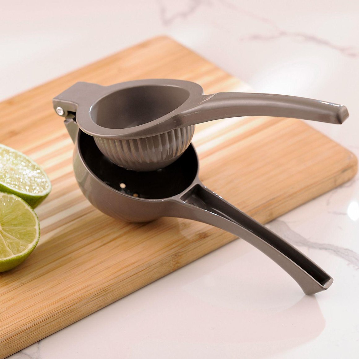 Exprimidor manual limón aluminio L | Sodimac - Falabella