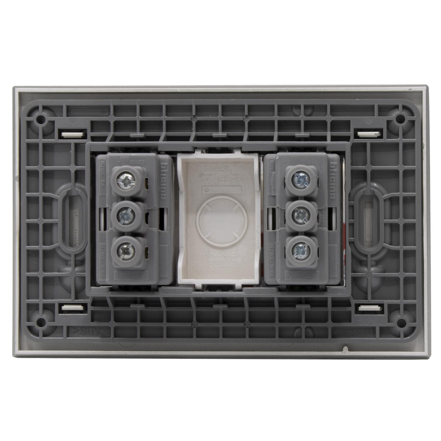 Placa armada Nóbile tomacorriente doble 10/16A color Perla | Sodimac ...