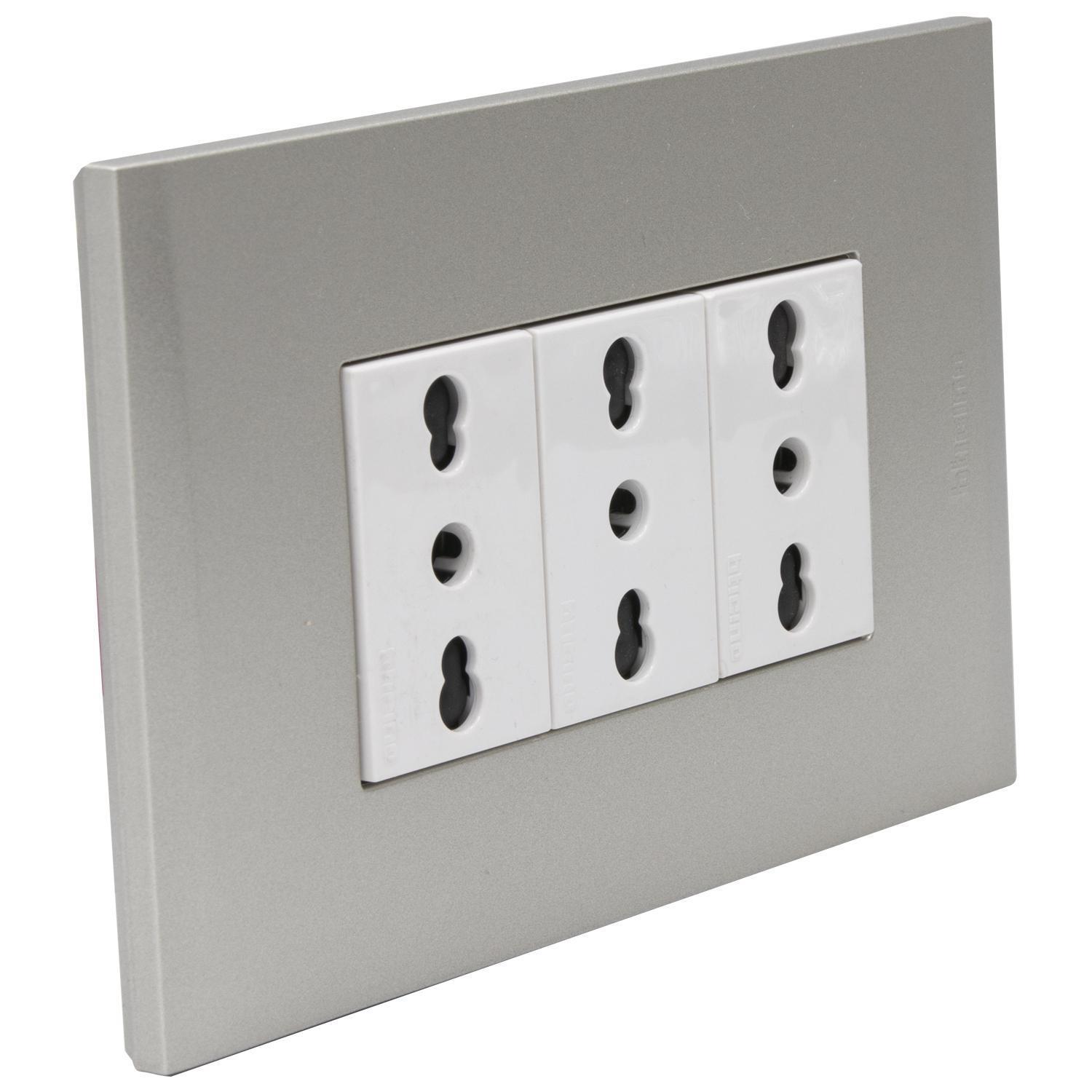 Placa armada Nóbile tomacorriente triple 10/16A color Perla | Sodimac ...