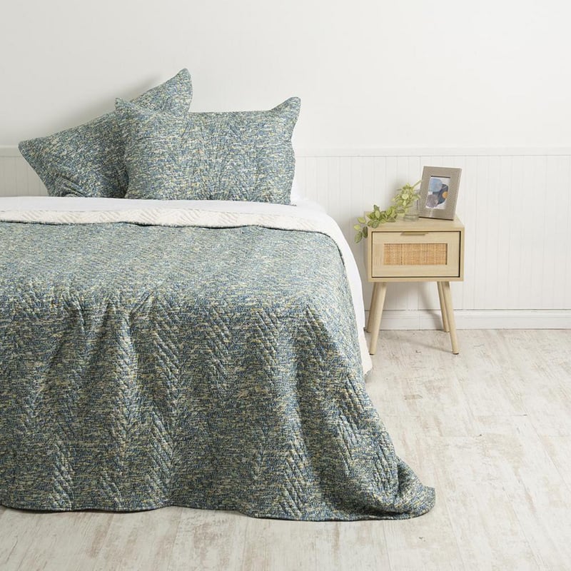 Quilt Zurich Multicolor King | Sodimac - Falabella