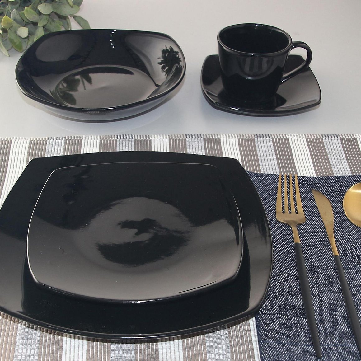 Juego de Loza 30 Piezas Cerámica Cuadrado Negro | Sodimac - Falabella