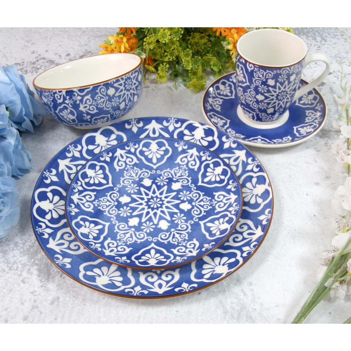 Juego de Loza 30 Piezas Porcelana Cyane Azul/Blanco | Sodimac - Falabella