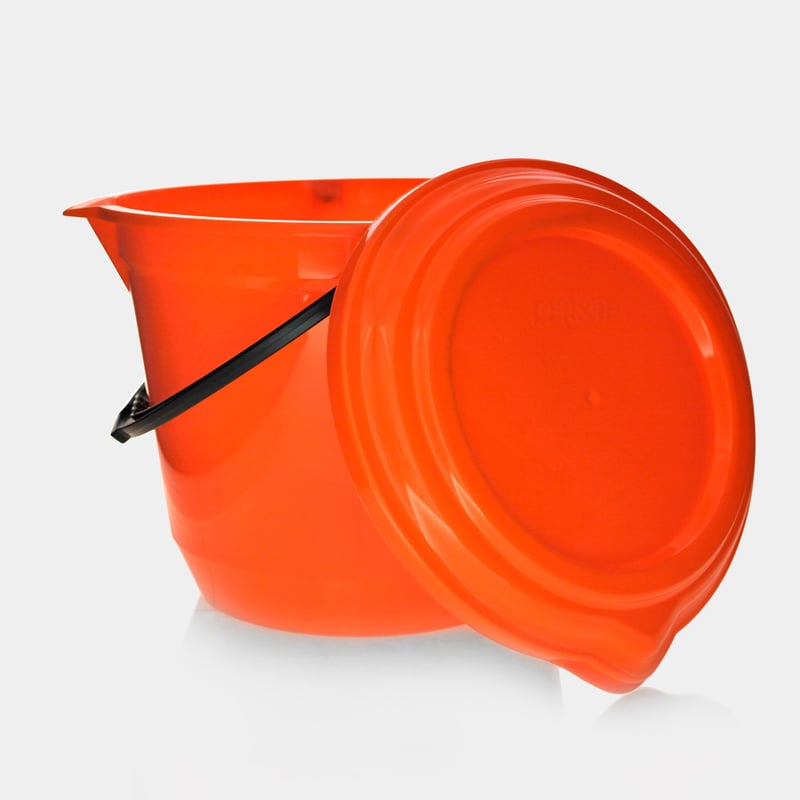 Balde con Pico 11 Lt Manija Plástica y Tapa Transparente | falabella.com