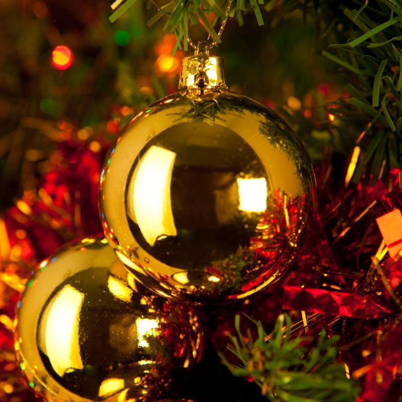 Set 24 Esferas Brillo Dorado Navidad 4cm | Sodimac Falabella