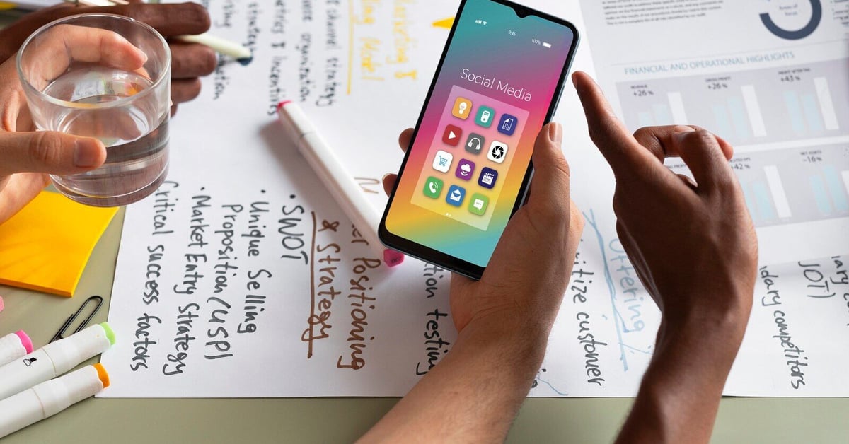 Build an app without code: the practical guide to app creators - Breanto