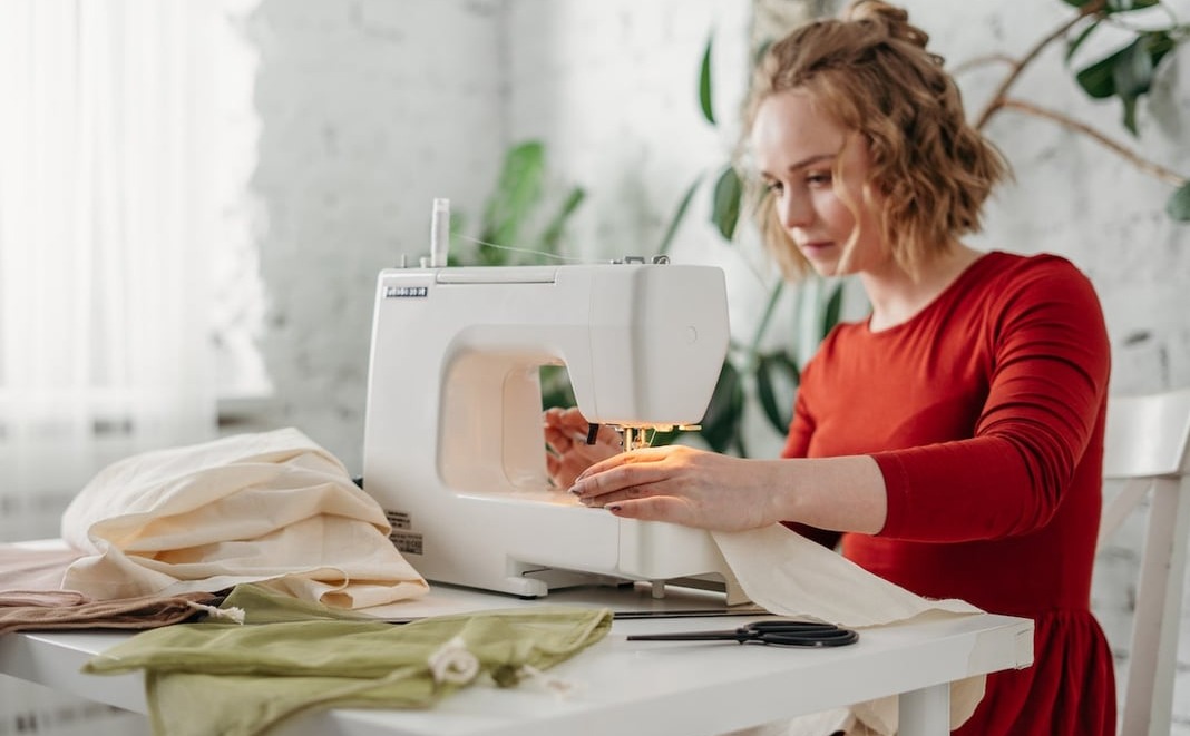 TOP 10 Meilleures Machines A Coudre 2025