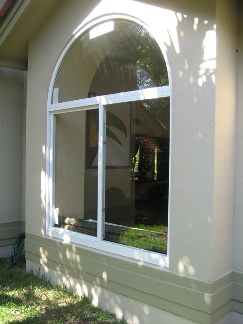 PGT Single hung window