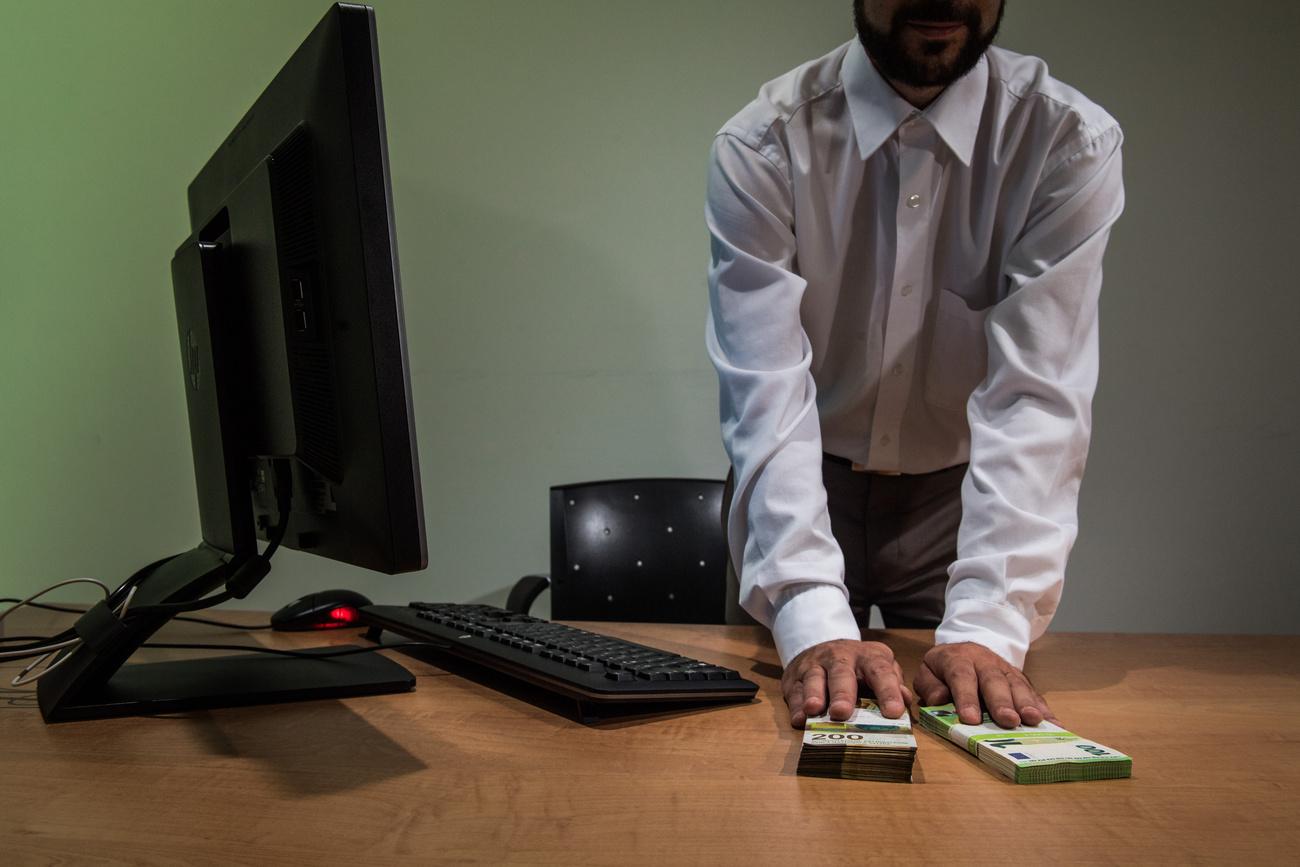 La loi suisse sur le blanchiment d’argent limitée aux conseils à haut ...
