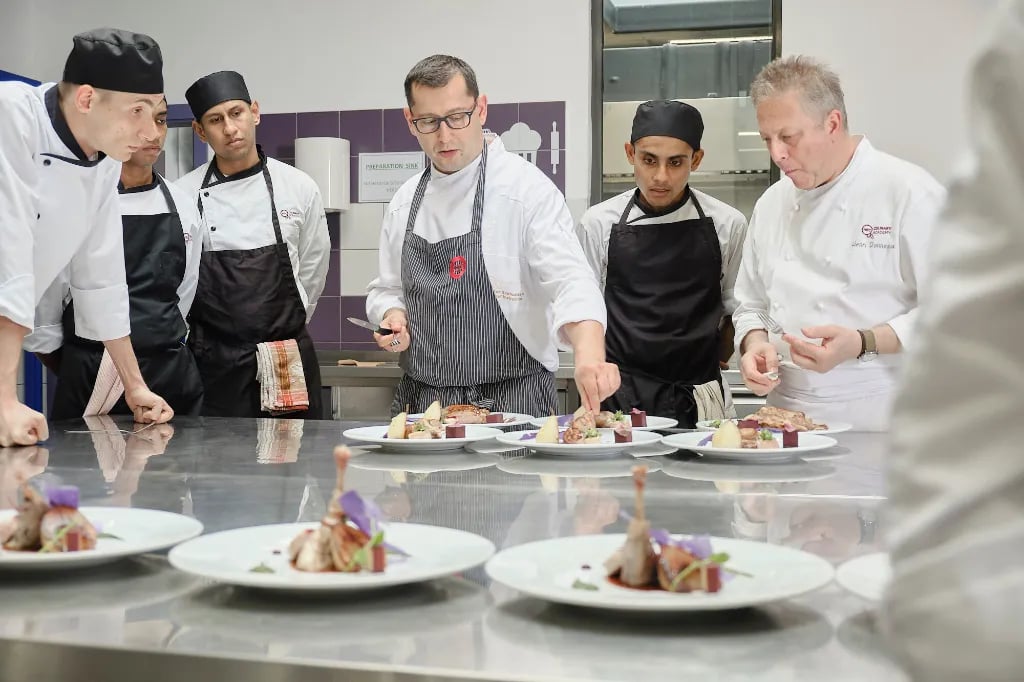 Executive Chef vs Head Chef: Detailed Comparison