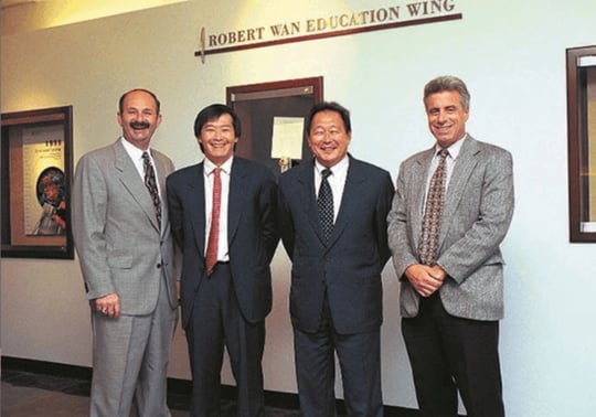 Robert WAN | Best Tahitian Pearls