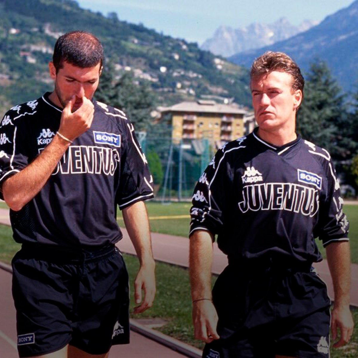 Classic Football Shirts : retro vintage soccer jerseys - Classic Retro ...