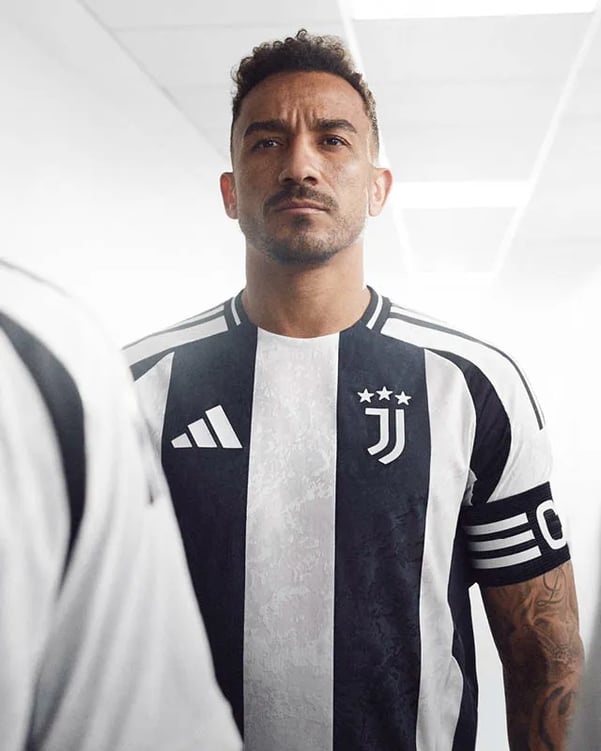 2024-25 Juventus Authentic Home Shirt