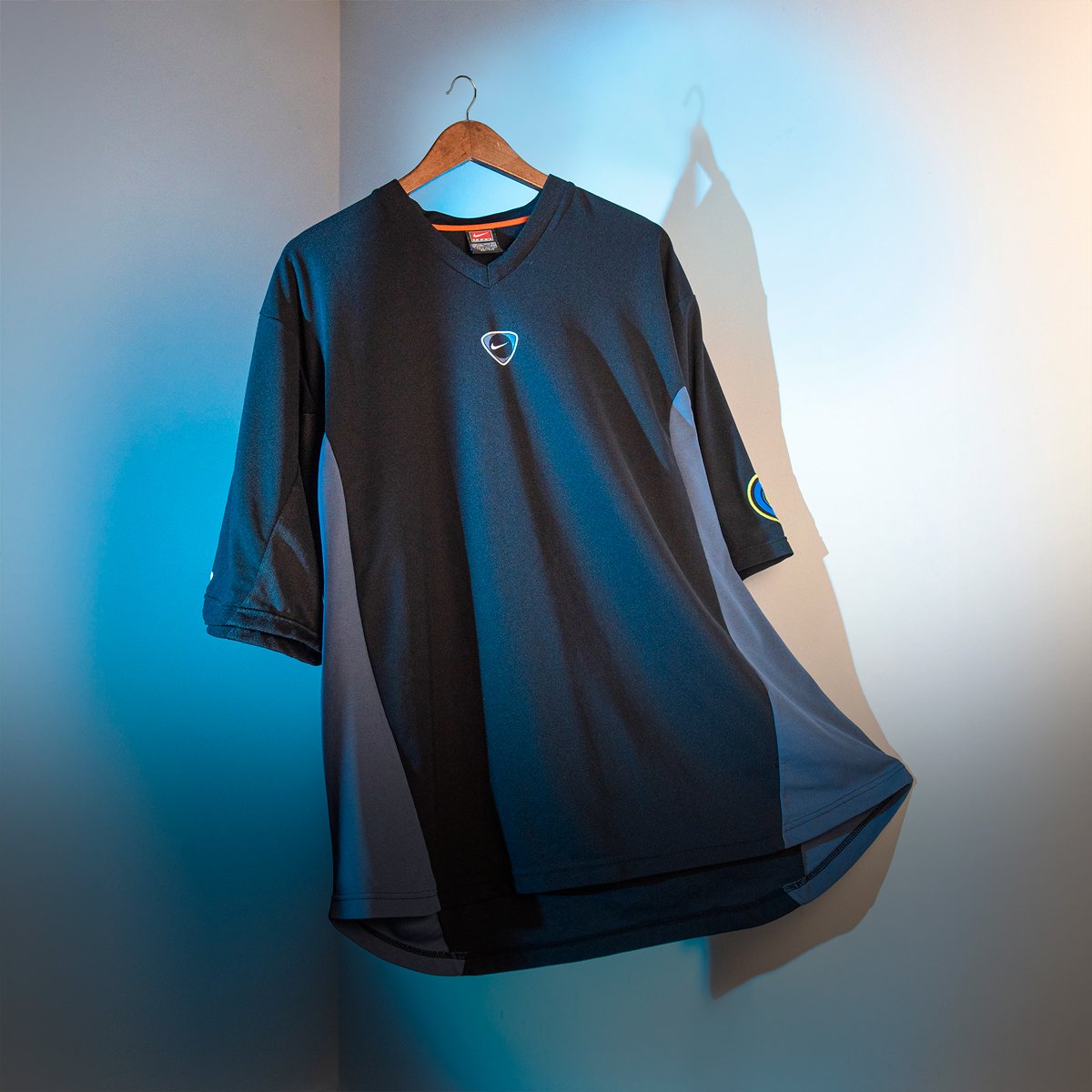 Classic Football Shirts : retro vintage soccer jerseys - Classic Retro ...