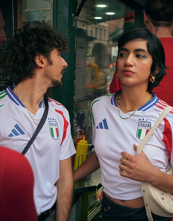 Classic Football Shirts : retro vintage soccer jerseys - Classic Retro ...
