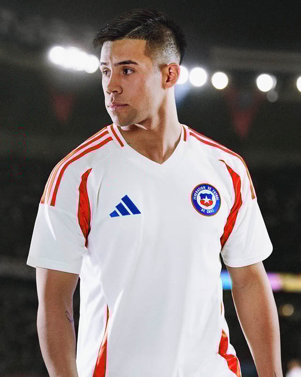 2024-25 Chile Away Shirt