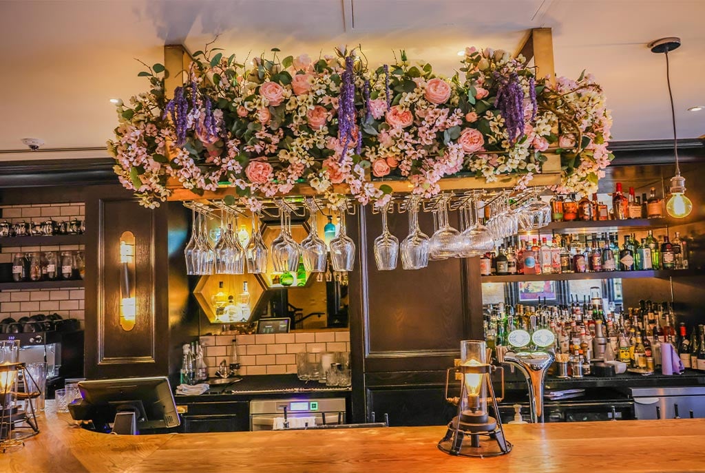 Seasonal Flower Installations for Bars and Restaurants: Elevating ...