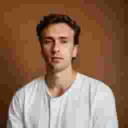 PicStudio.AI: Pro portraits created with AI