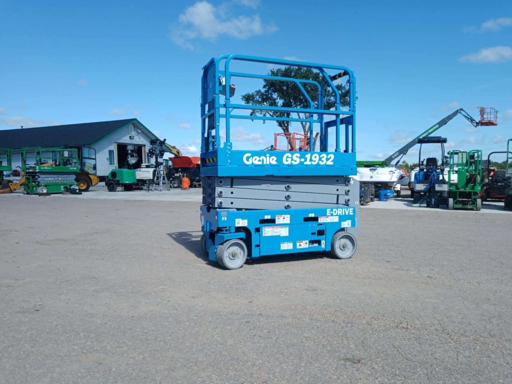 NEW 19' Electric Scissor Lift - 2025 Genie GS-1932 for Sale