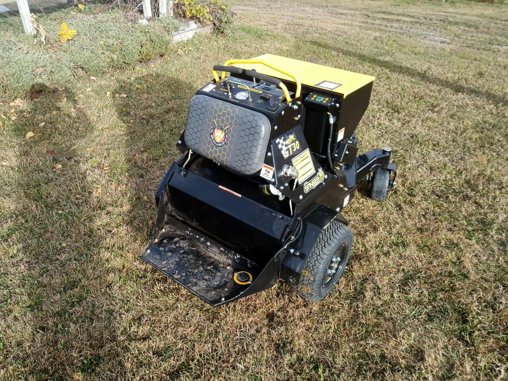 Ride on Aerator - 𝐍𝐄𝐖 Stinger GT30-SB for Sale