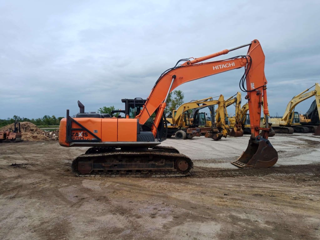 25 Ton Crawler Excavator - Hitachi ZX250LC-5N for Rent