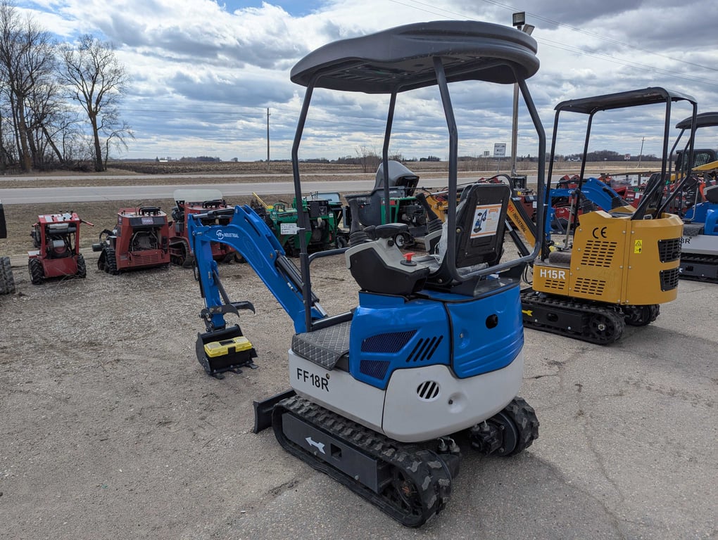 Mini Excavator - 2025 FF Industrial FF18R - 1 Ton for Sale