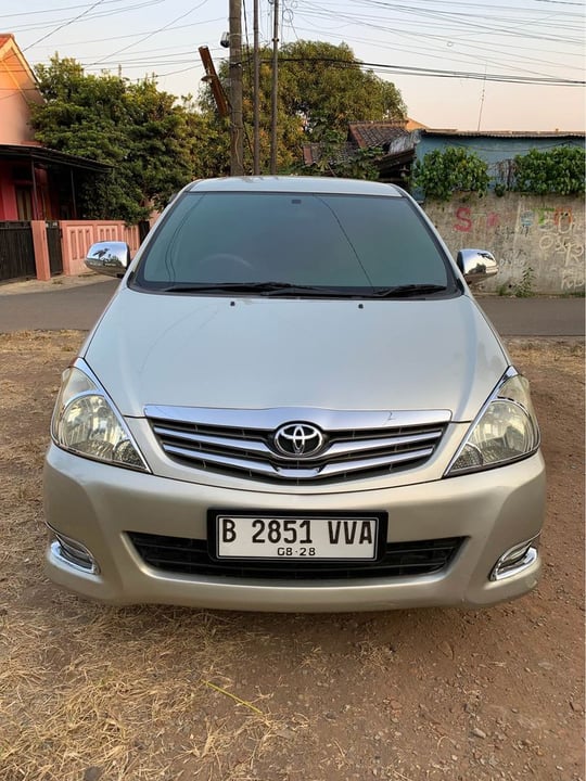 Toyota Kijang Innova 2.0 G Matic 2011 | MobilMan