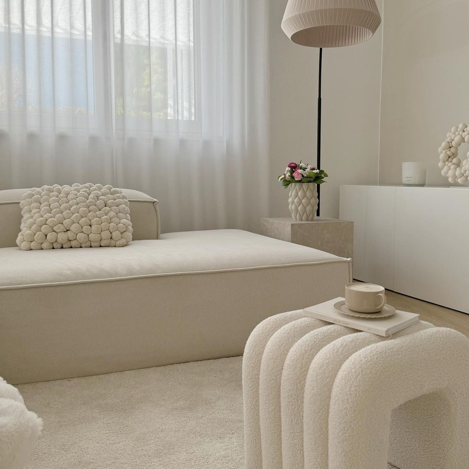 55 Minimalist Living Room Styles: 282 Stunning Photos to Transform Your ...