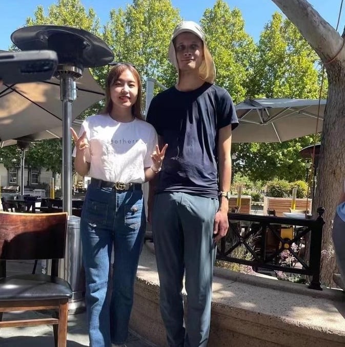 Dong Coin | clanker world