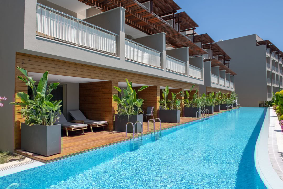 Deluxe Swim Up Room | Barut Hemera