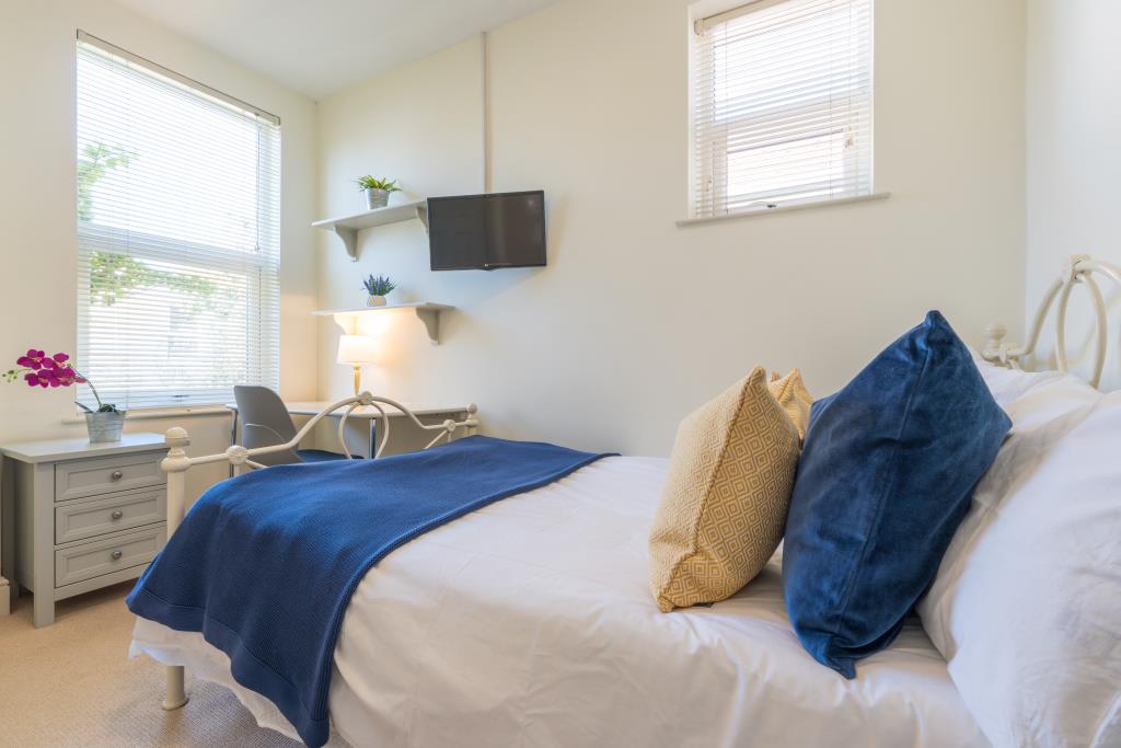 103 Bath Road 4 Bedroom Student House | Portsmouth | Student Cribs