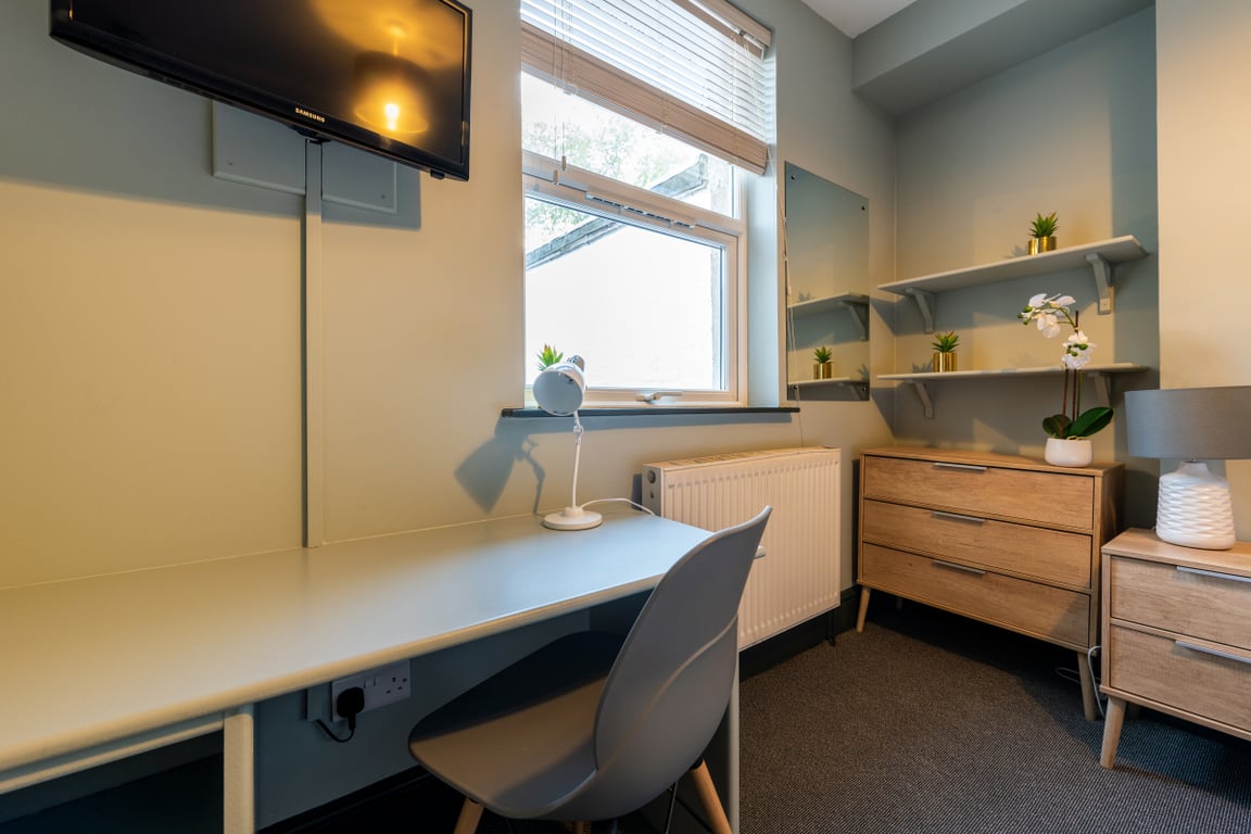 45 Victoria Street 5 Bedroom Student House | Exeter | Student Cribs