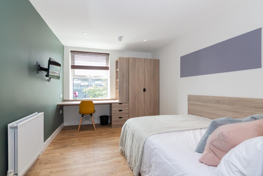 Flat 6, 42 Bankfield Road 6 Bedroom Student Flat | Huddersfield ...