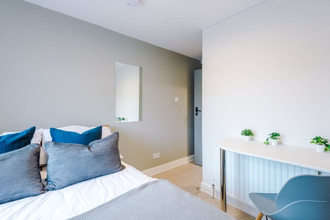 41 Talbot Road Manchester 7 Bedroom Student House | Student Cribs