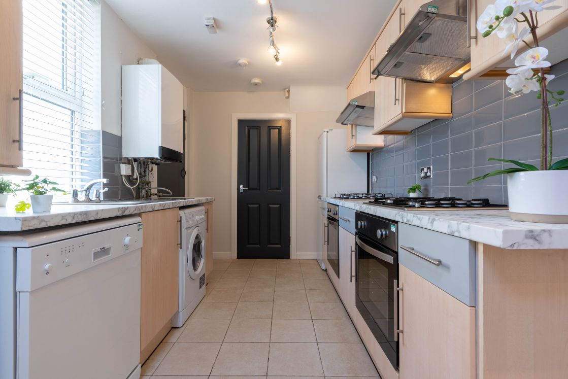 155 Chillingham Road Newcastle 4 Bedroom Student House | Student Cribs
