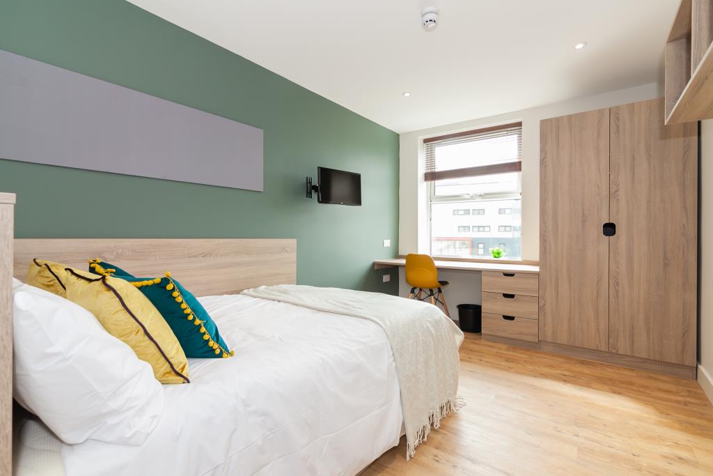 Flat 6, 42 Bankfield Road 6 Bedroom Student Flat | Huddersfield ...