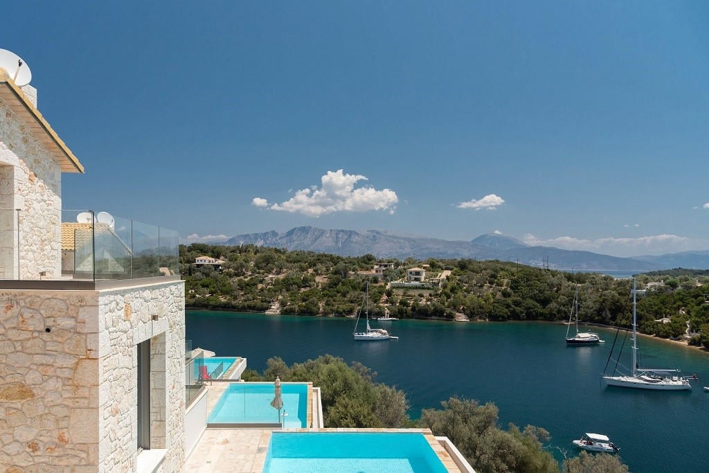 Beautiful 3 Bedroom House Near the Water in Lefkada.. - Homestra