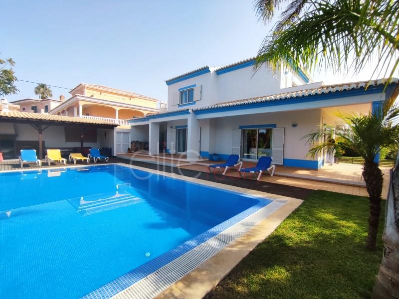 Modern Home in Algarve - 3 Bedroom, 2 Storey House - Homestra