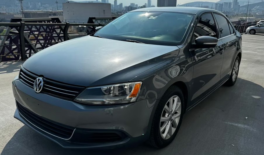 2014 Volkswagen Jetta 4 under 100,000 Miles | CarAgencia